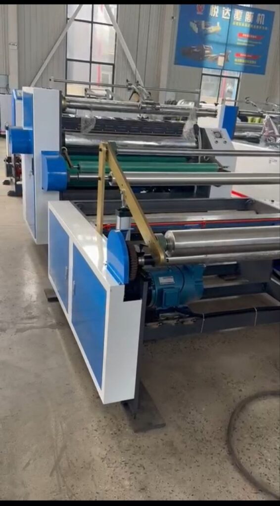 Maquina SLITTER y REWINDER automatica, Modelo FQH-1700. – Printermachinery